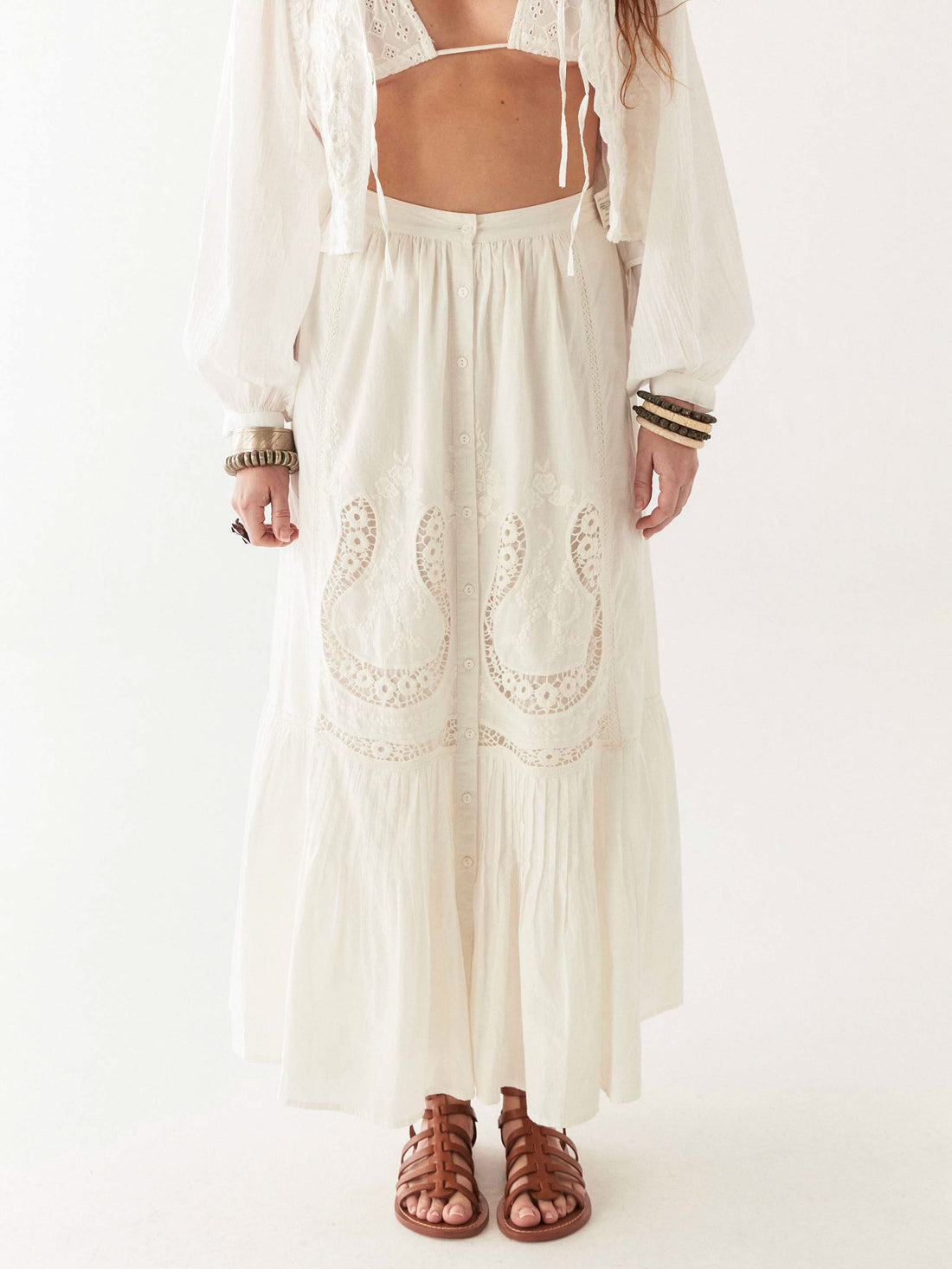 SS25 COLLECTION – Maison Hotel