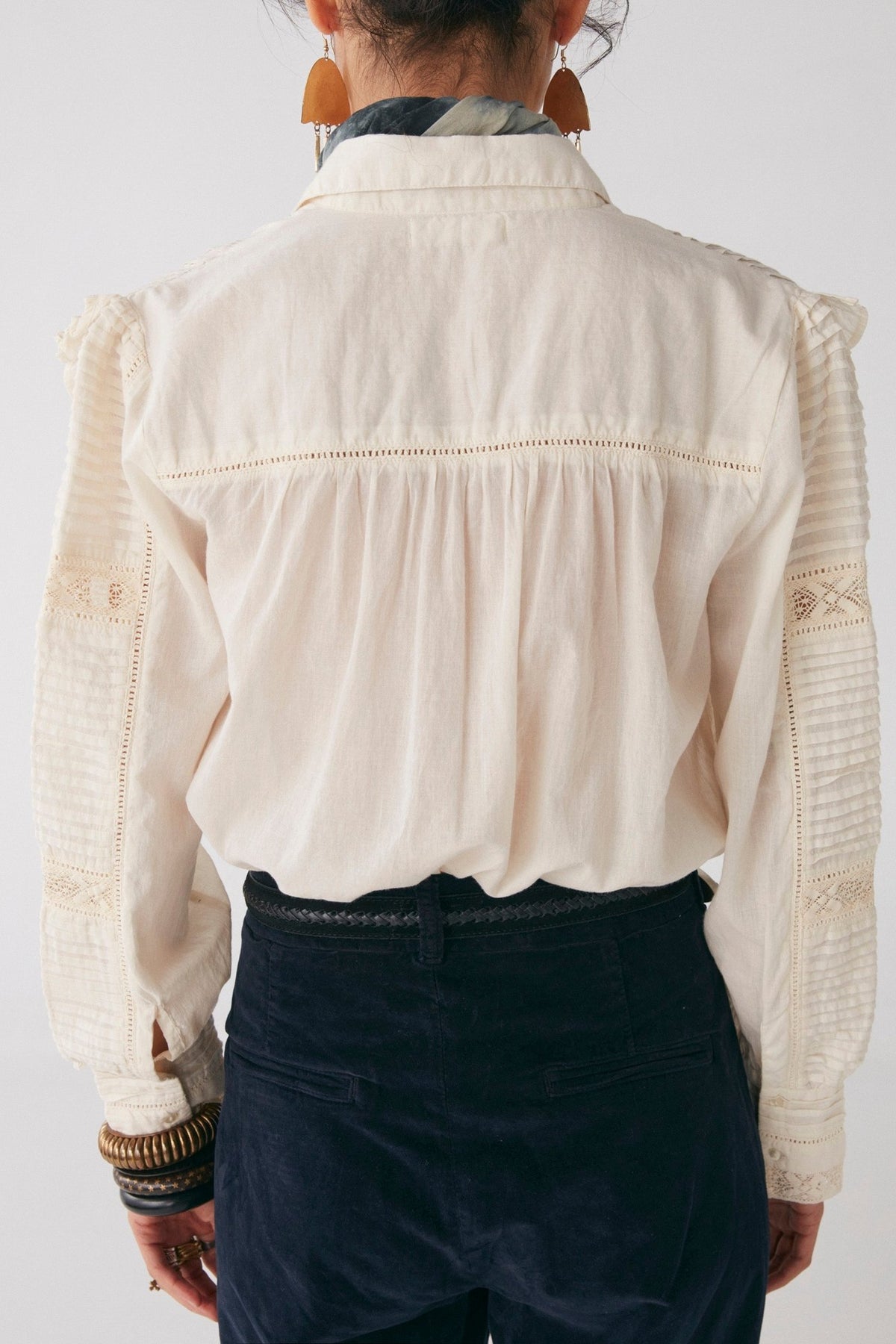 Yasti Blouse – Maison Hotel