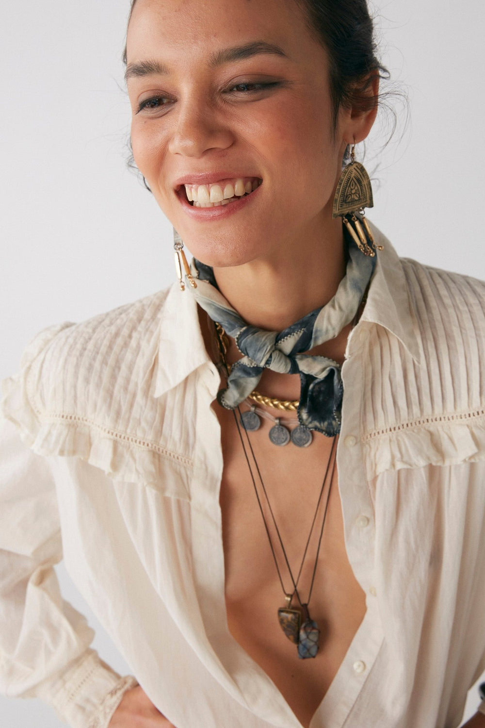 Yasti Blouse – Maison Hotel